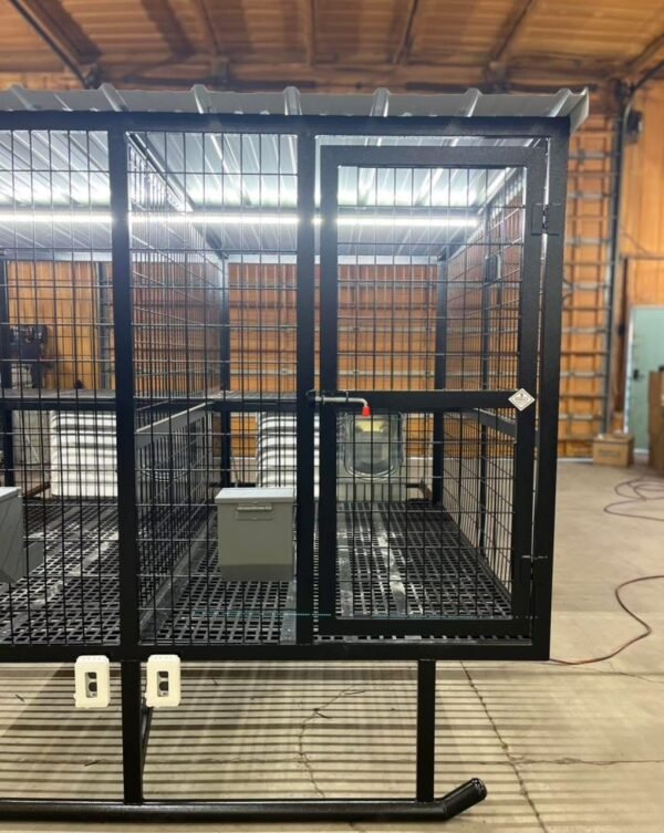2-Hole Elevated Dog Kennel – 4’ x 6’ Compartments - dogboxesandkennels.com
